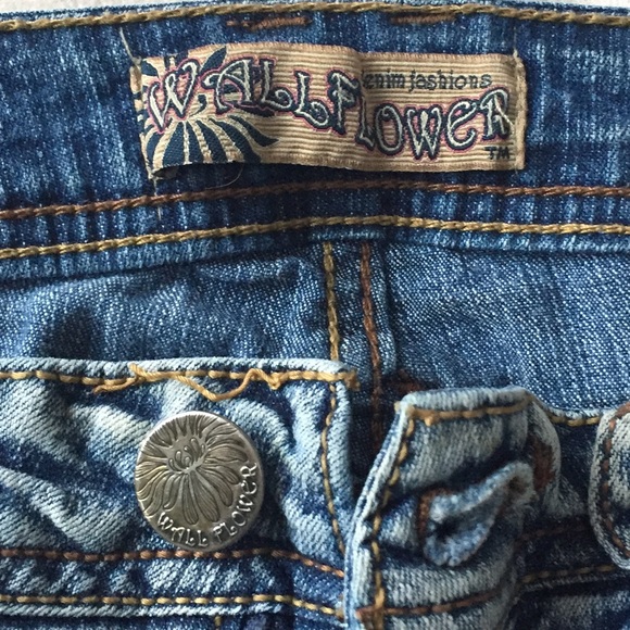 Wallflower | Jeans | Wallflower Back Flap Pocket Jeans | Poshmark